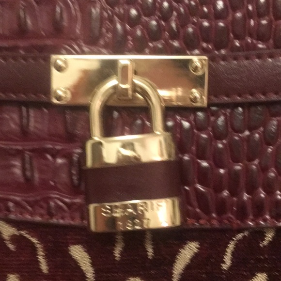 Sharif | Bags | Sharif 827 Tapestry Burgundy Handbag | Poshmark